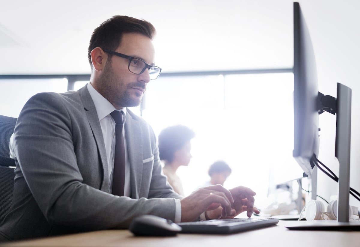 OpenSearch vs Elasticsearch: what are the differences and how to choose?